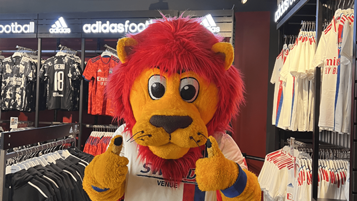 Visite de Lyou à l'OL Store - My Presqu'île